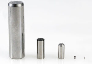 Zylinderstifte (DIN & ISO Norm) - mit Innengewinde | BÖHLER GmbH